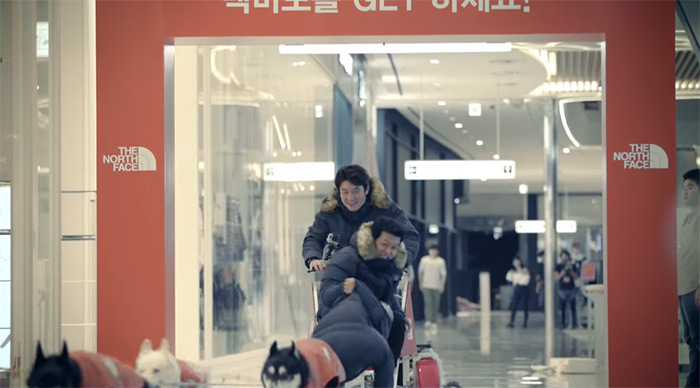 韩国The North Face：你以为我们只用“VR”和你玩虚的？ - 数英