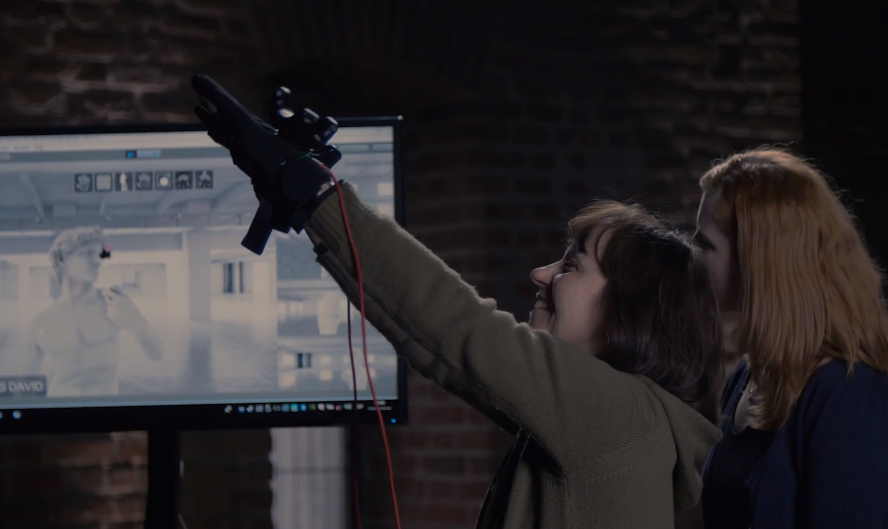 让盲人“观看”艺术品？NeuroDigital办了一场VR展览 - 数英