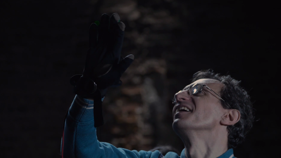 让盲人“观看”艺术品？NeuroDigital办了一场VR展览 - 数英