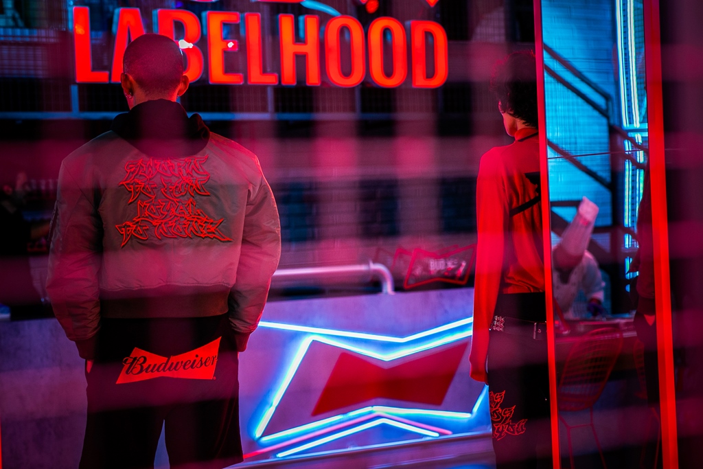 BUD × LABELHOOD ： 当啤酒入侵艺术…… - 数英
