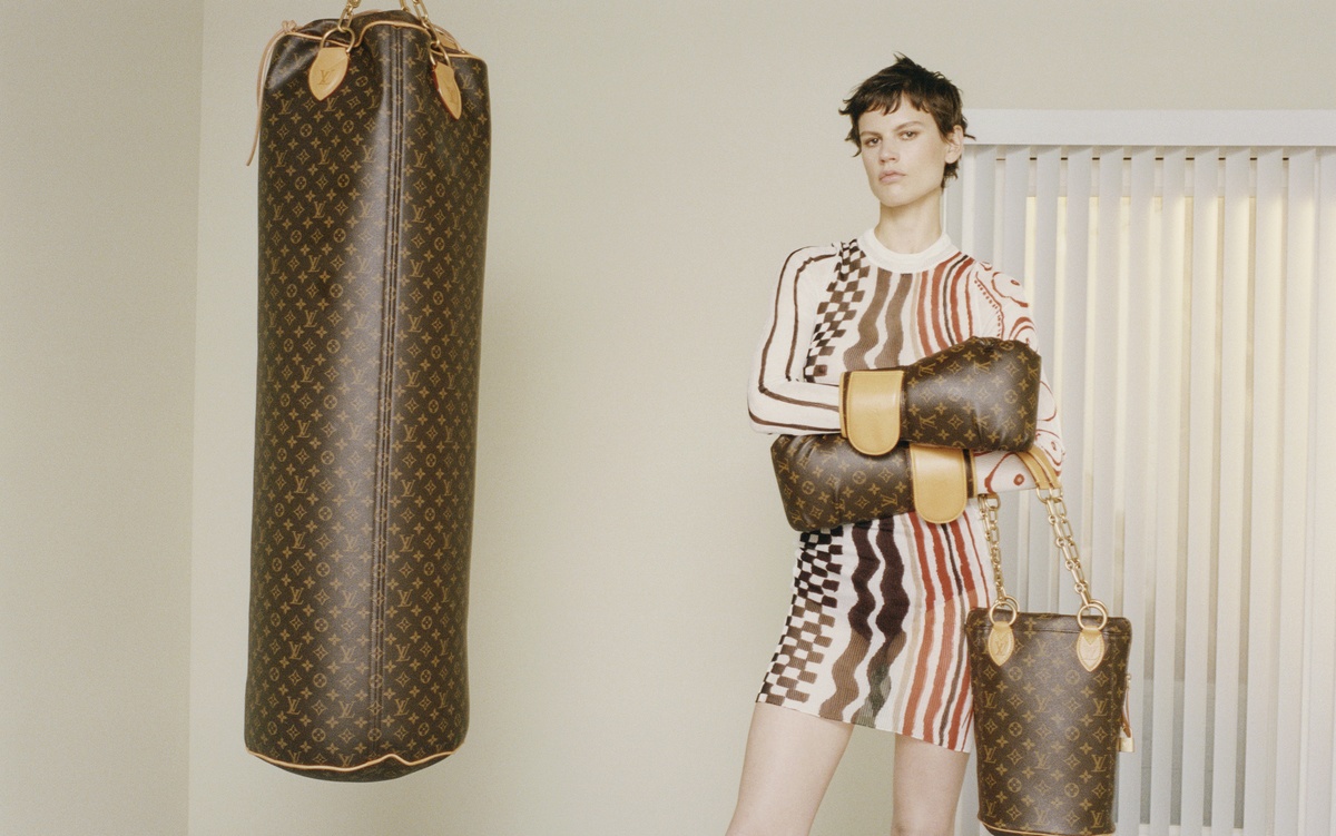 太枯燥了，我搓个麻将都是LV牌的 - 数英