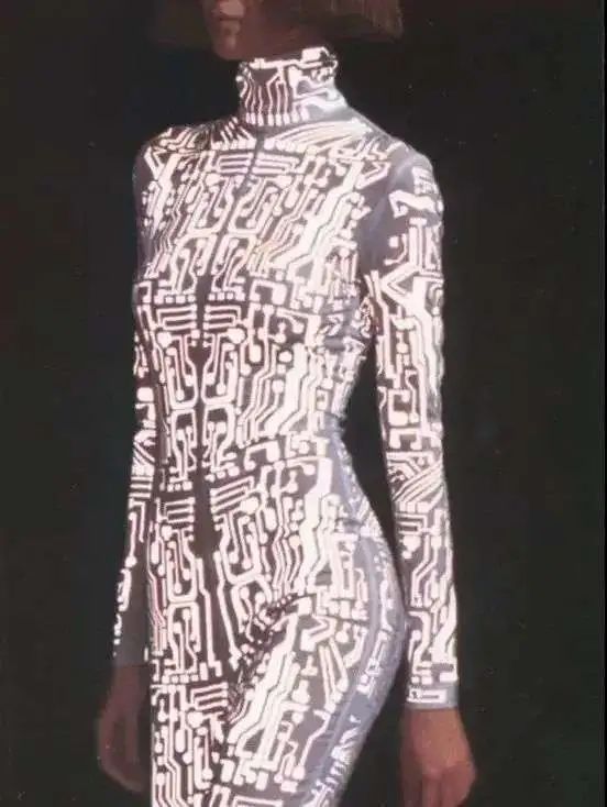 Y2K是什么？20年前的时髦，却在20年后爆火? - 数英