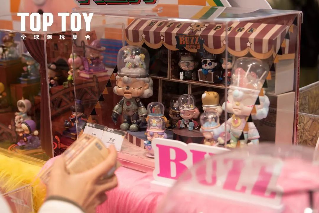 TOP TOY 新品上市 ：一场限时怪奇快闪，重启想象力 - 数英