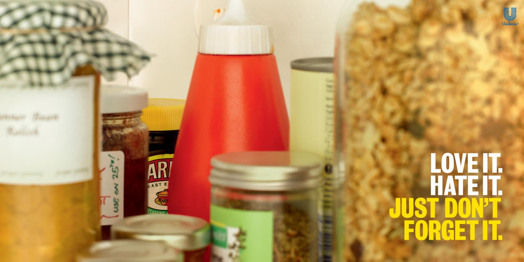 玩转爱与厌：一瓶怪味酱的“黑红”营销术 - 数英