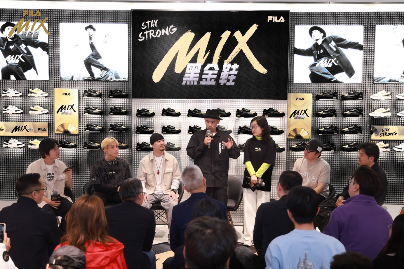 FILA×舞者ACKY：FILA MIX 黑金鞋发售，欢迎来到Popping World - 数英