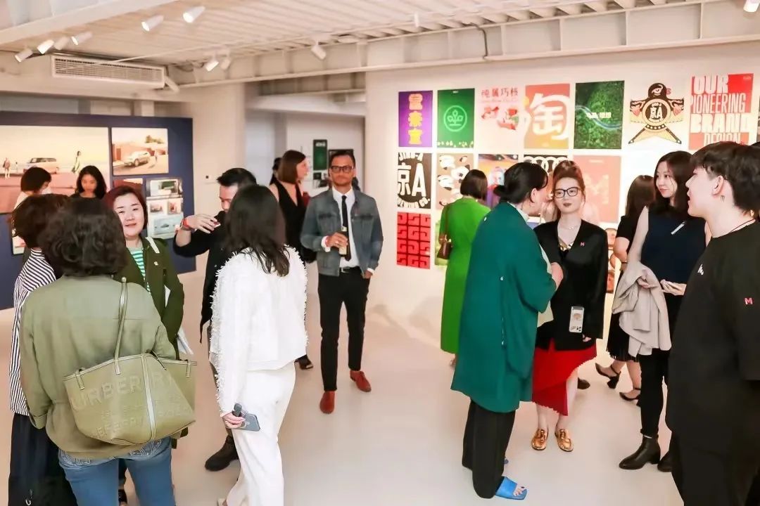 阳狮集团旗下 MetaDesign “红在点上”获奖作品特展 - 数英