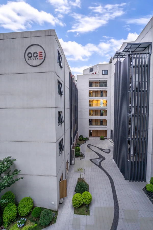 CCE西南区总部新改造：办公与艺术的融合 - 数英