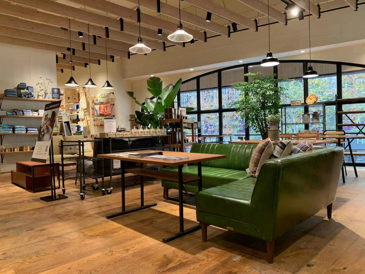 一联名就断货，贩卖生活方式的niko and…究竟有啥魔力 - 数英