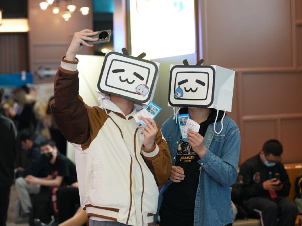 独家专访LINE FRIENDS×bilibili：双IP萌上加萌，这次联名很上头 - 数英