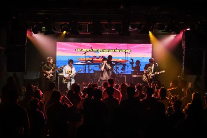 困在情怀里的Live house行业：去赚钱，还是继续摇滚？ - 数英