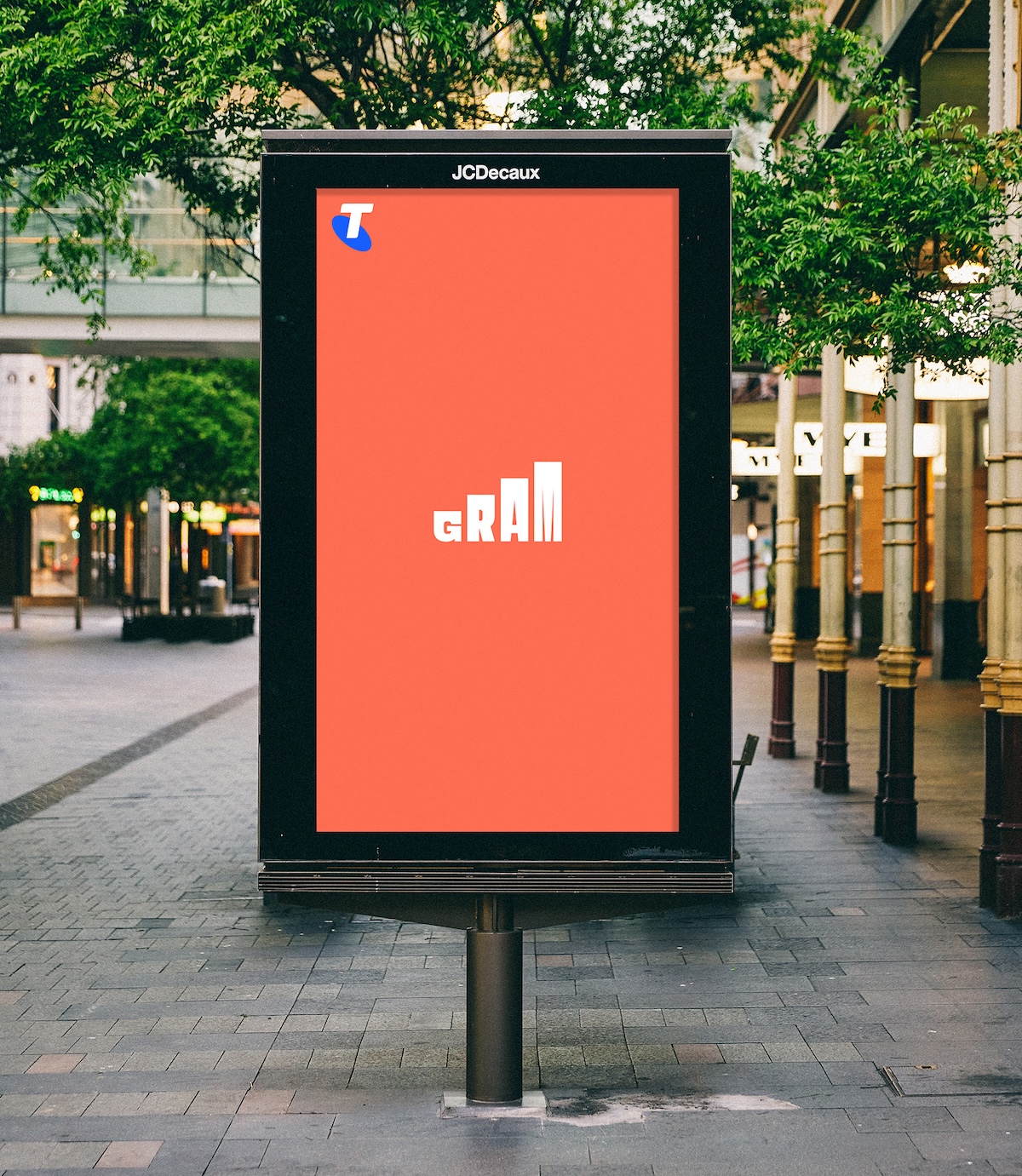 电信公司Telstra极简广告：不管做什么，都是满格信号 - 数英