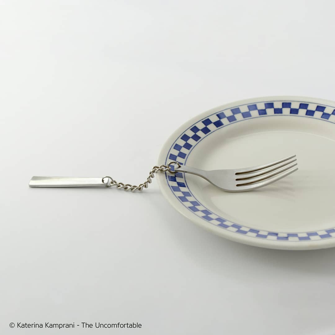 被广告公司辞退后，她设计反人类产品，8.2w人追更 - 数英