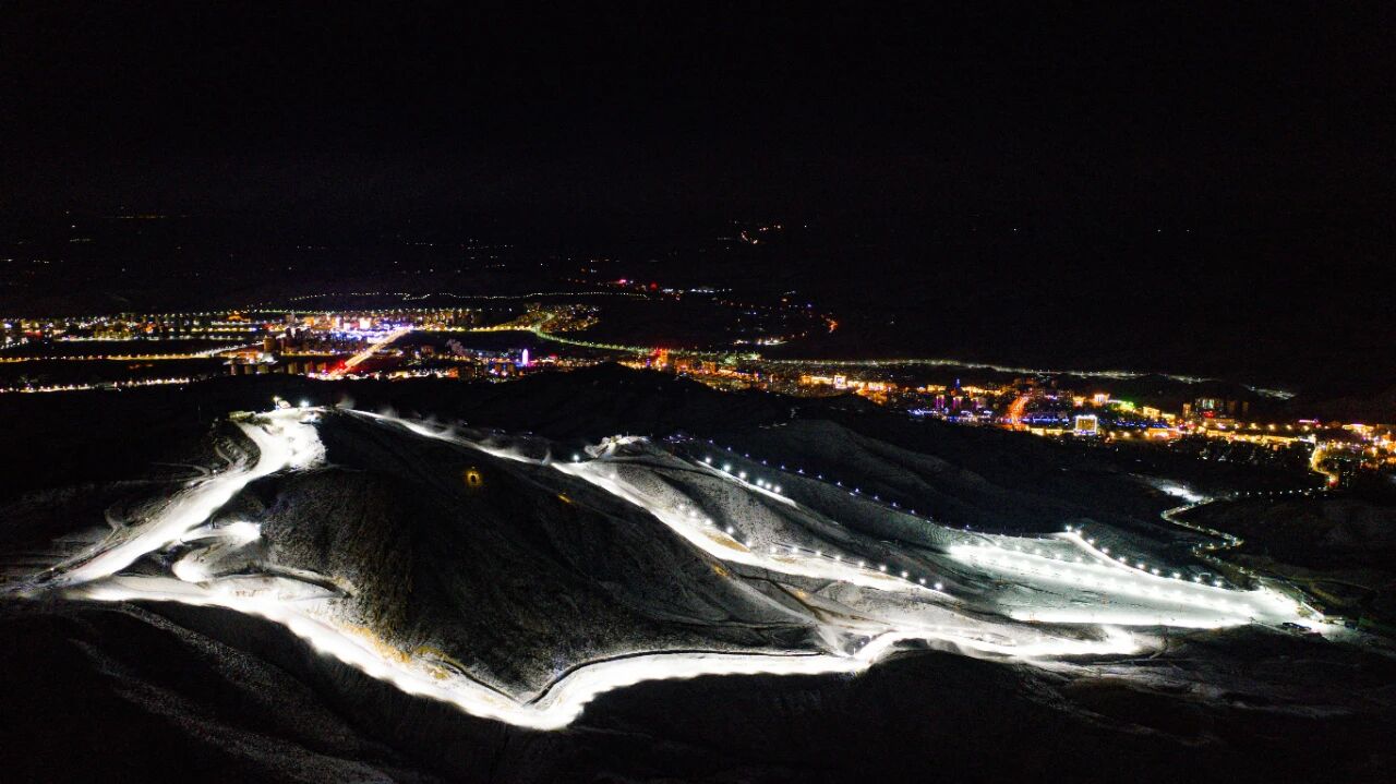 冷冬不冷场，这八种冬日消费火热升温 - 数英